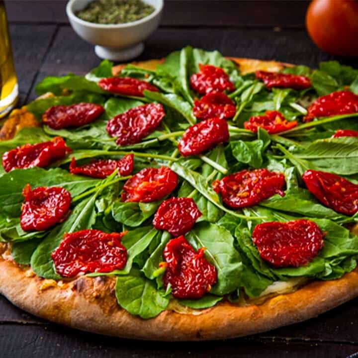 Pizza de Rúcula no Bairro Vila Formosa - Tutti Pizza